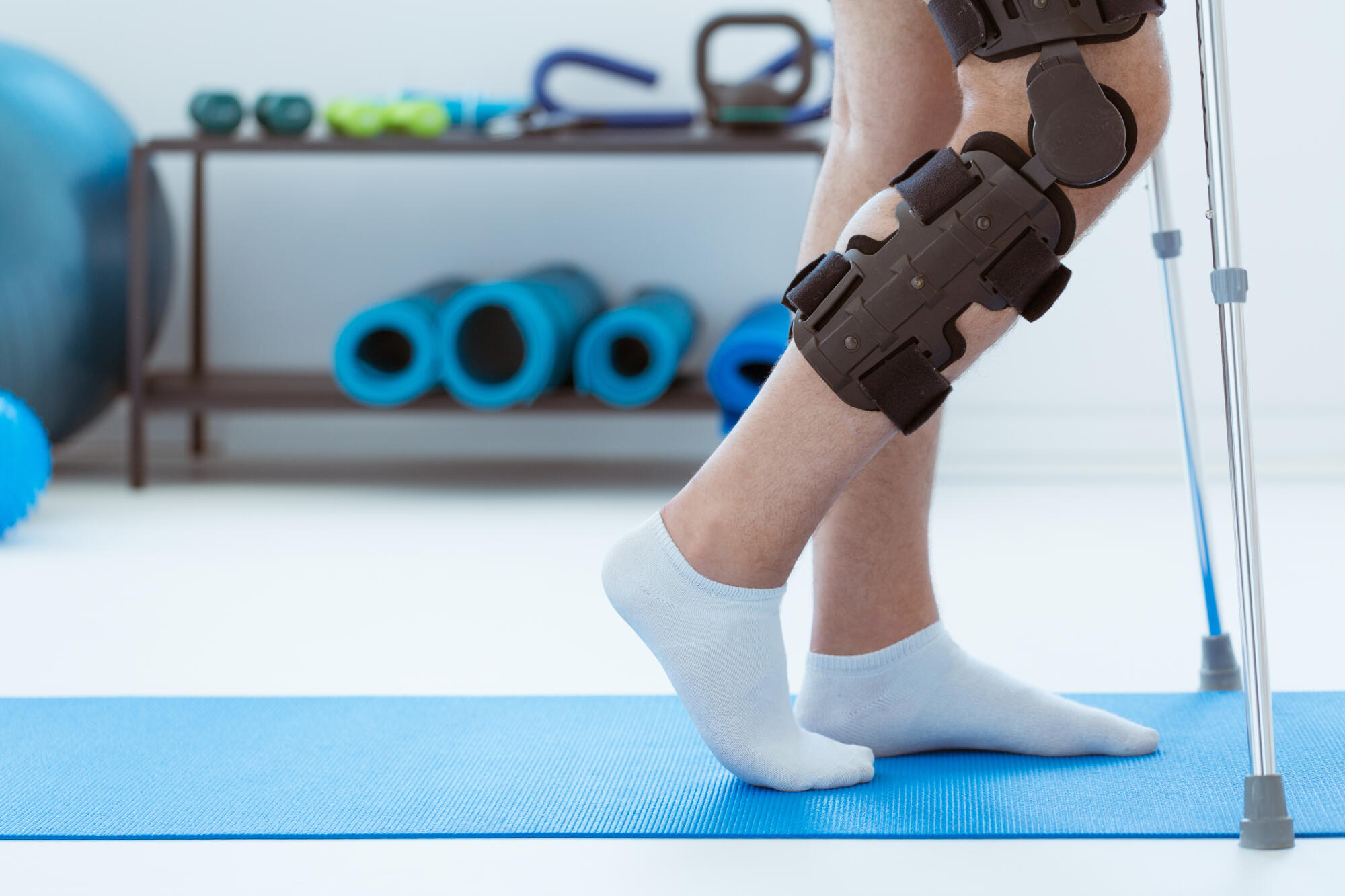 Alternative Therapies for Treating Leg Injuries from Car Accidents: A ...