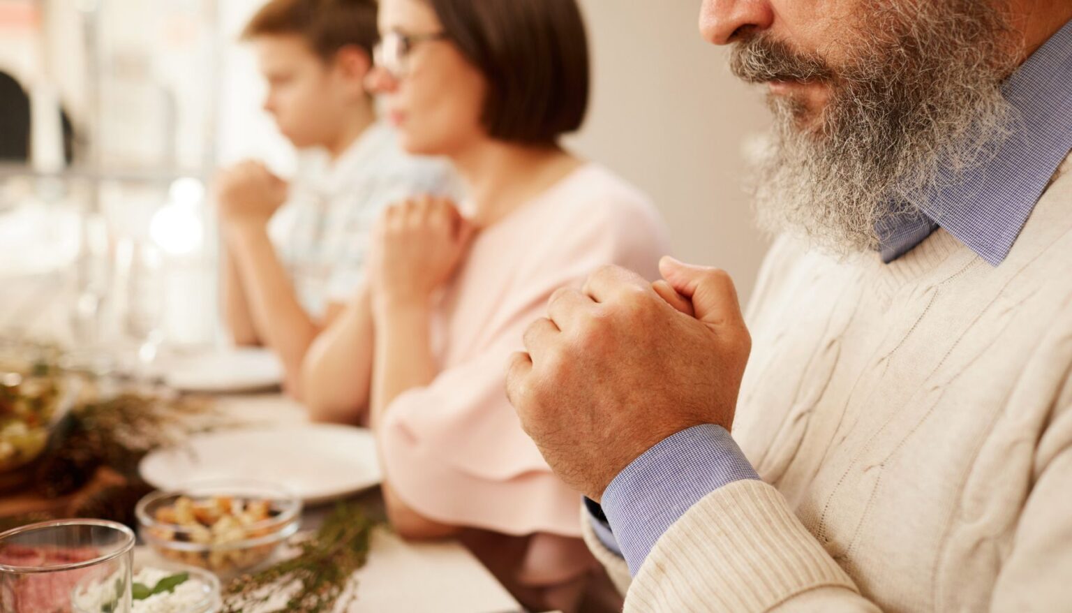 15 Times Poor People Are Happier Than the Rich
