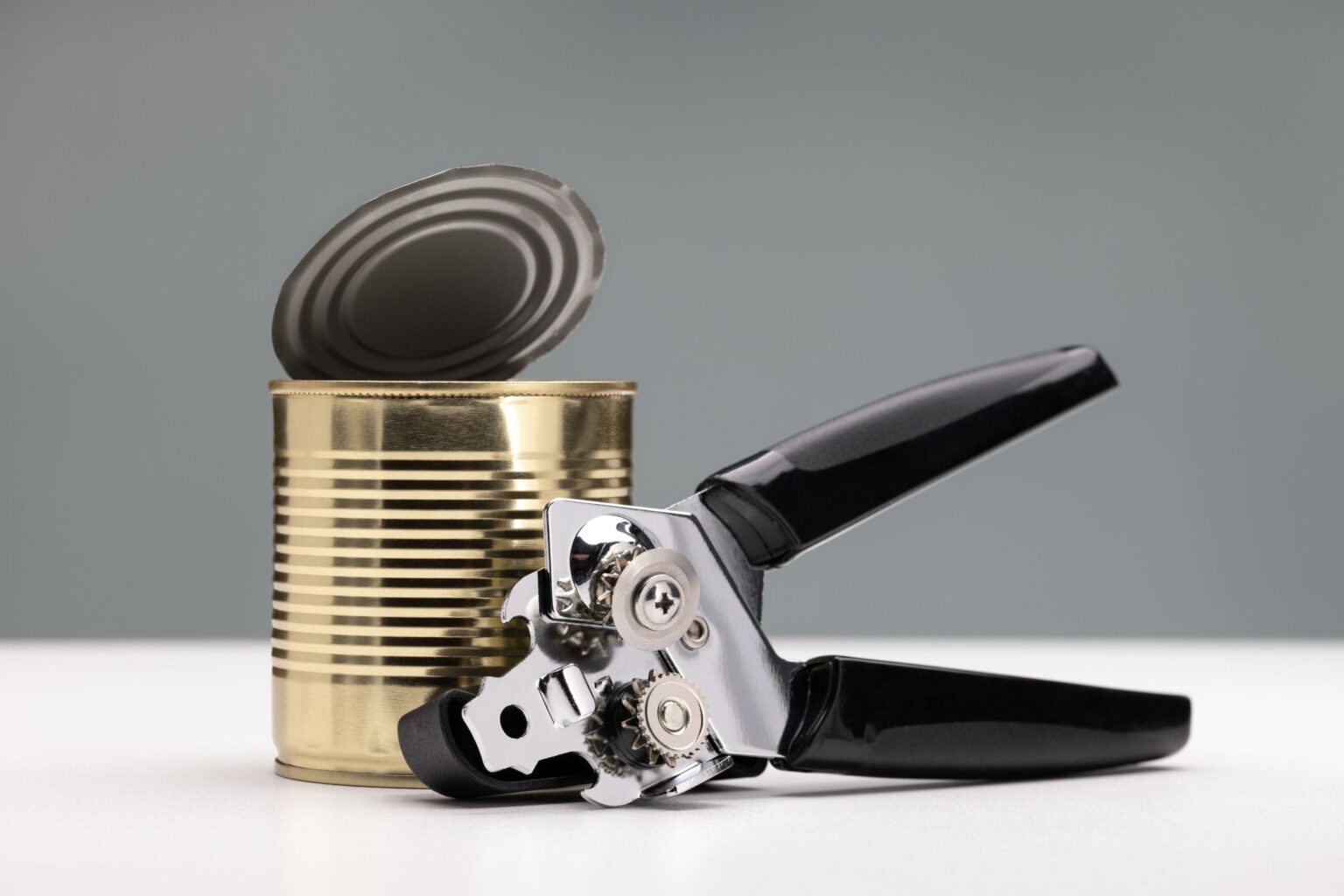 14 Products That Are Designed for Left-Handed People