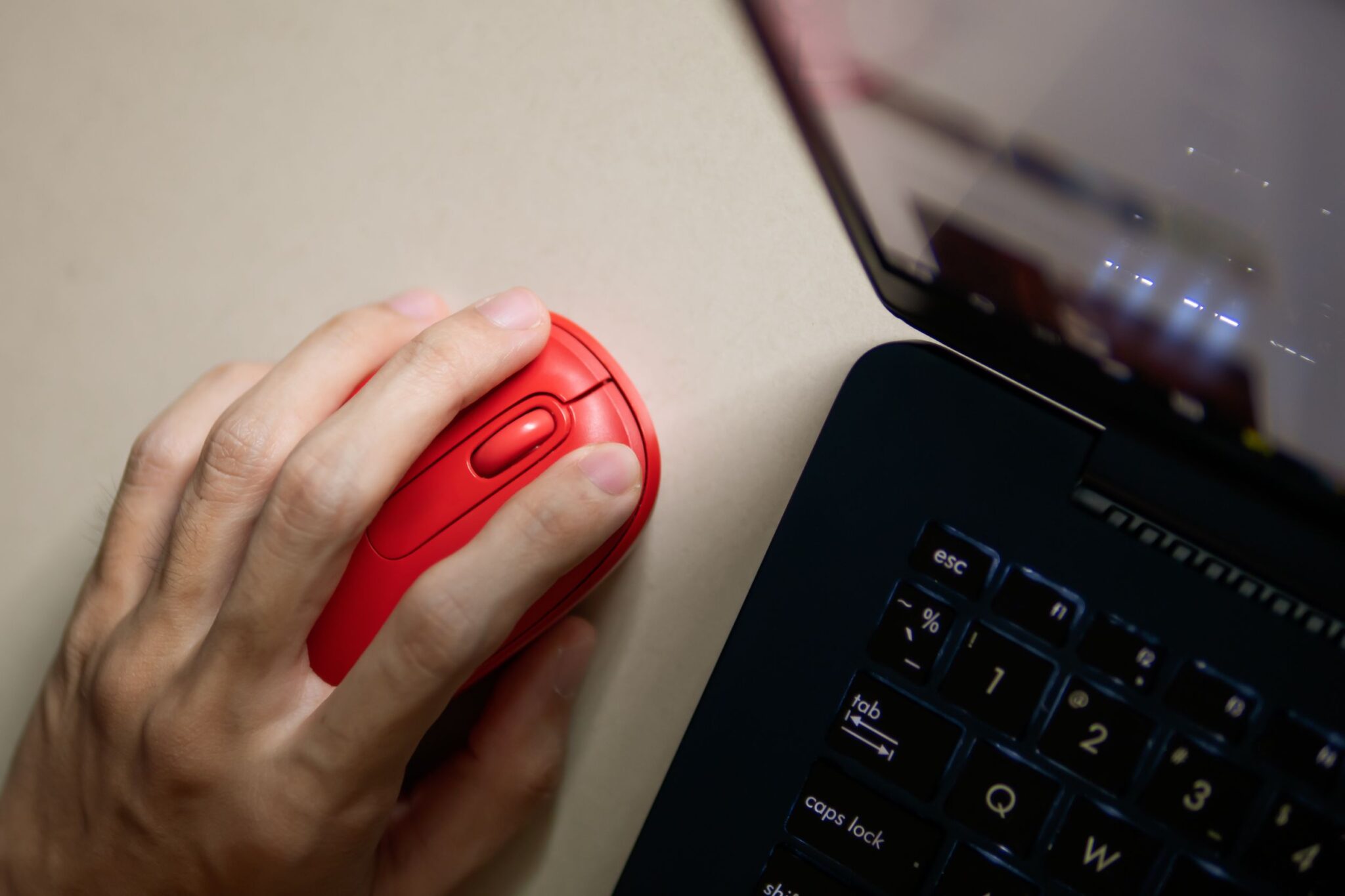 14 Products That Are Designed for Left-Handed People